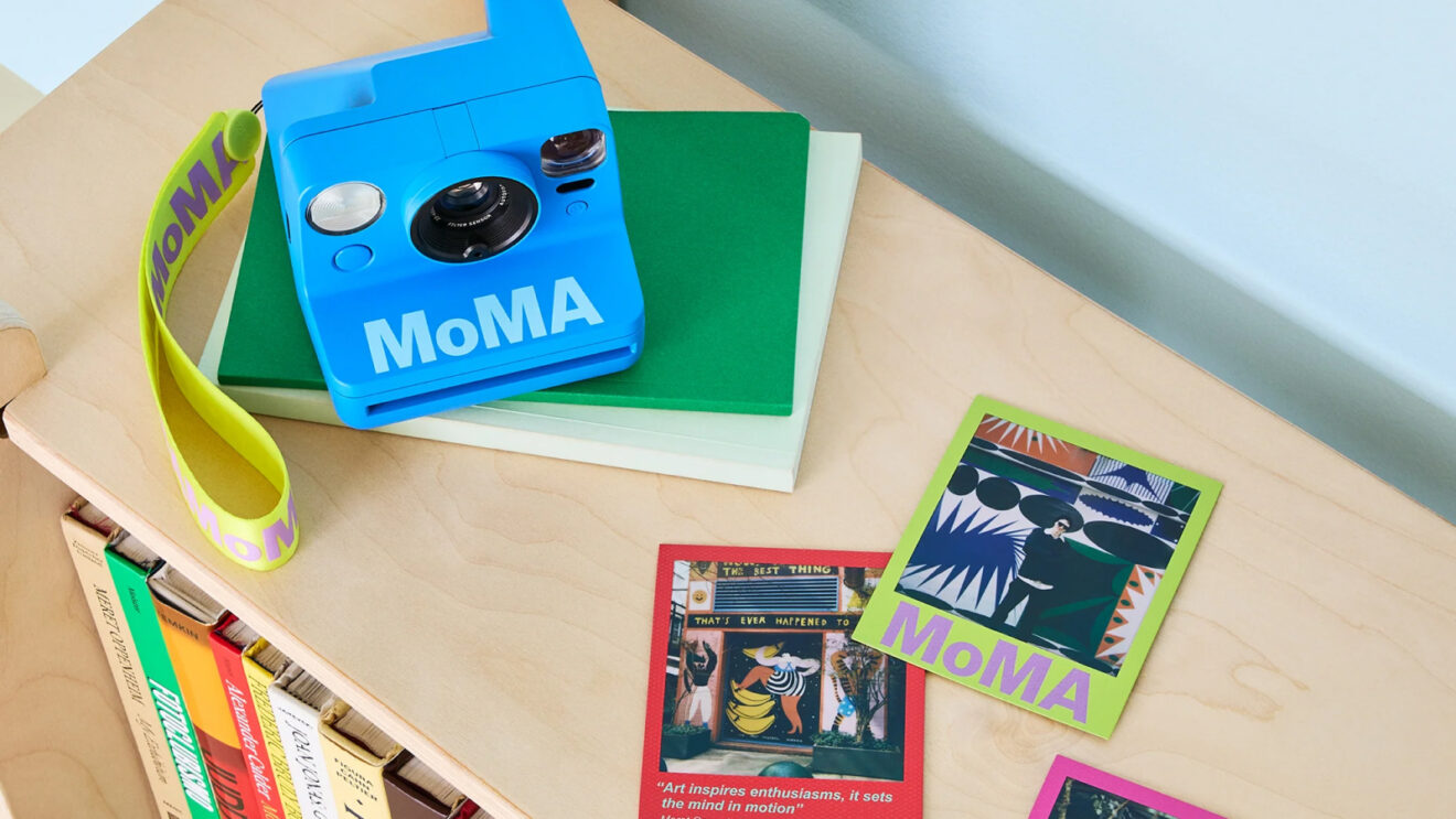 폴라로이드x모마: 팝아티스트처럼 찍는 즉석 카메라 - 디자인 나침반